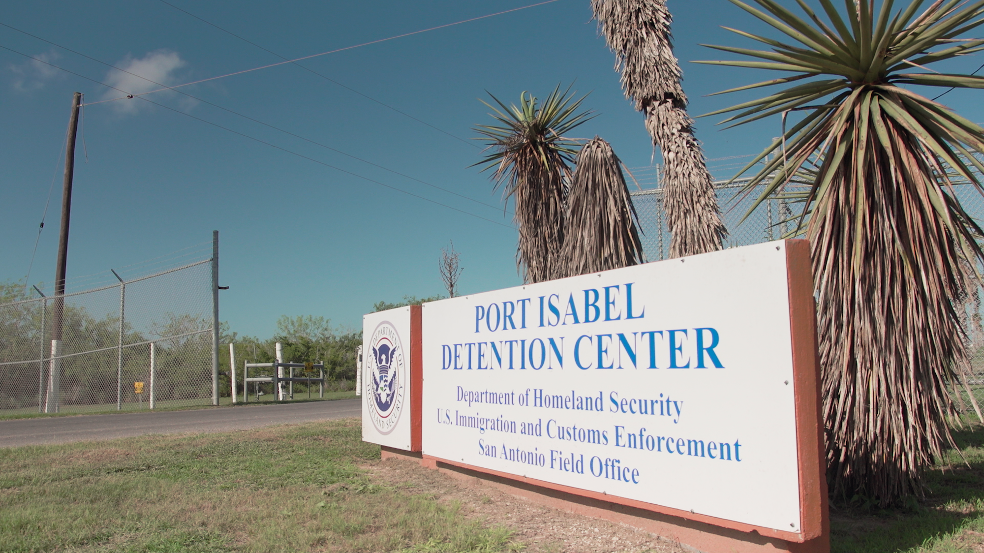 ICE Has Found Yet Another Way to Prolong Family Separations – Mother Jones