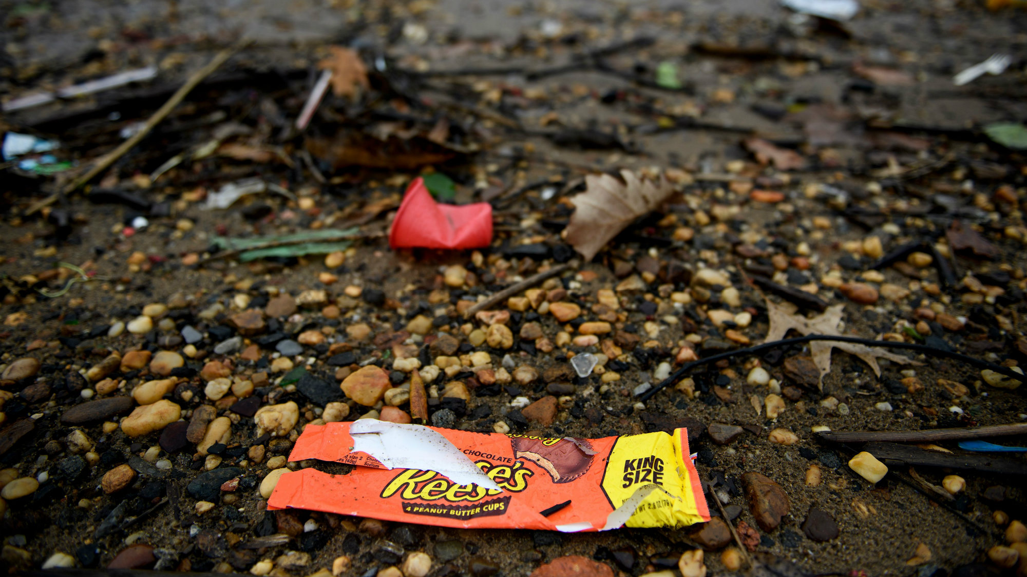 One Very Bad Habit Is Fueling the Global Recycling Meltdown – Mother Jones