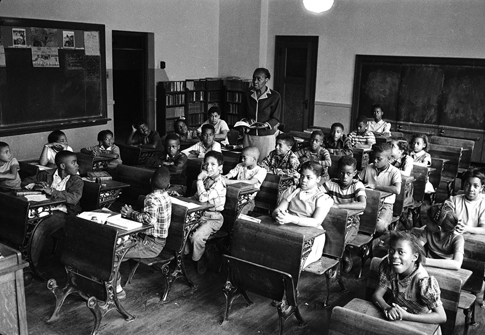 These Are Photos From the Brown v. Board Era, But Don’t Pretend School ...
