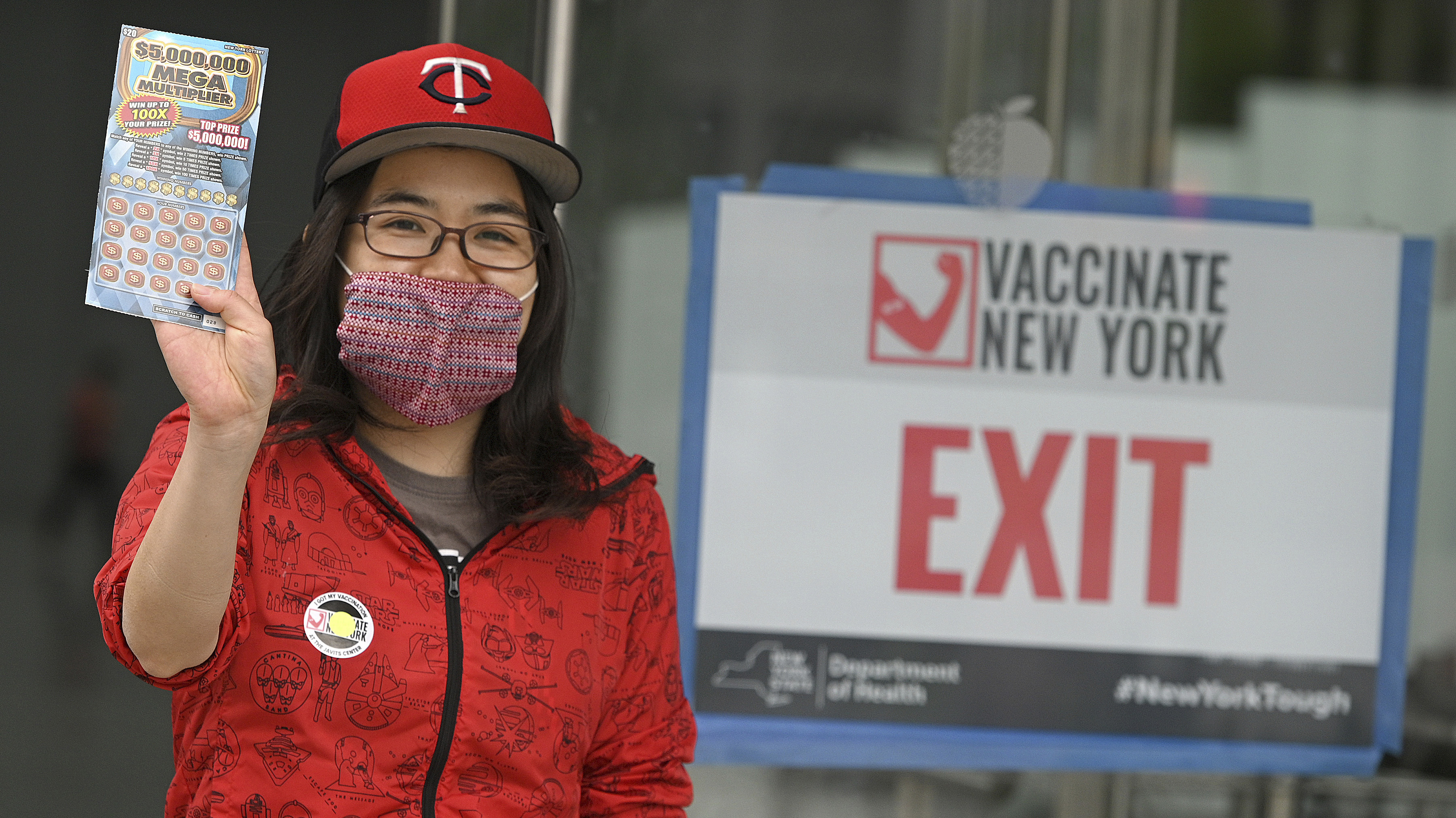 A Shot and a Beer: Do Vaccine Incentives Work? – Mother Jones