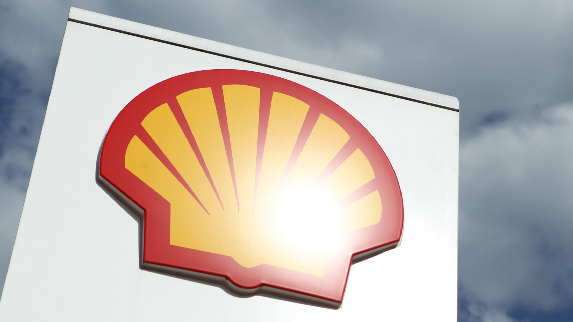 Shell Is Doubling Down on Fossil Fuels. We’re Paying the Price ...