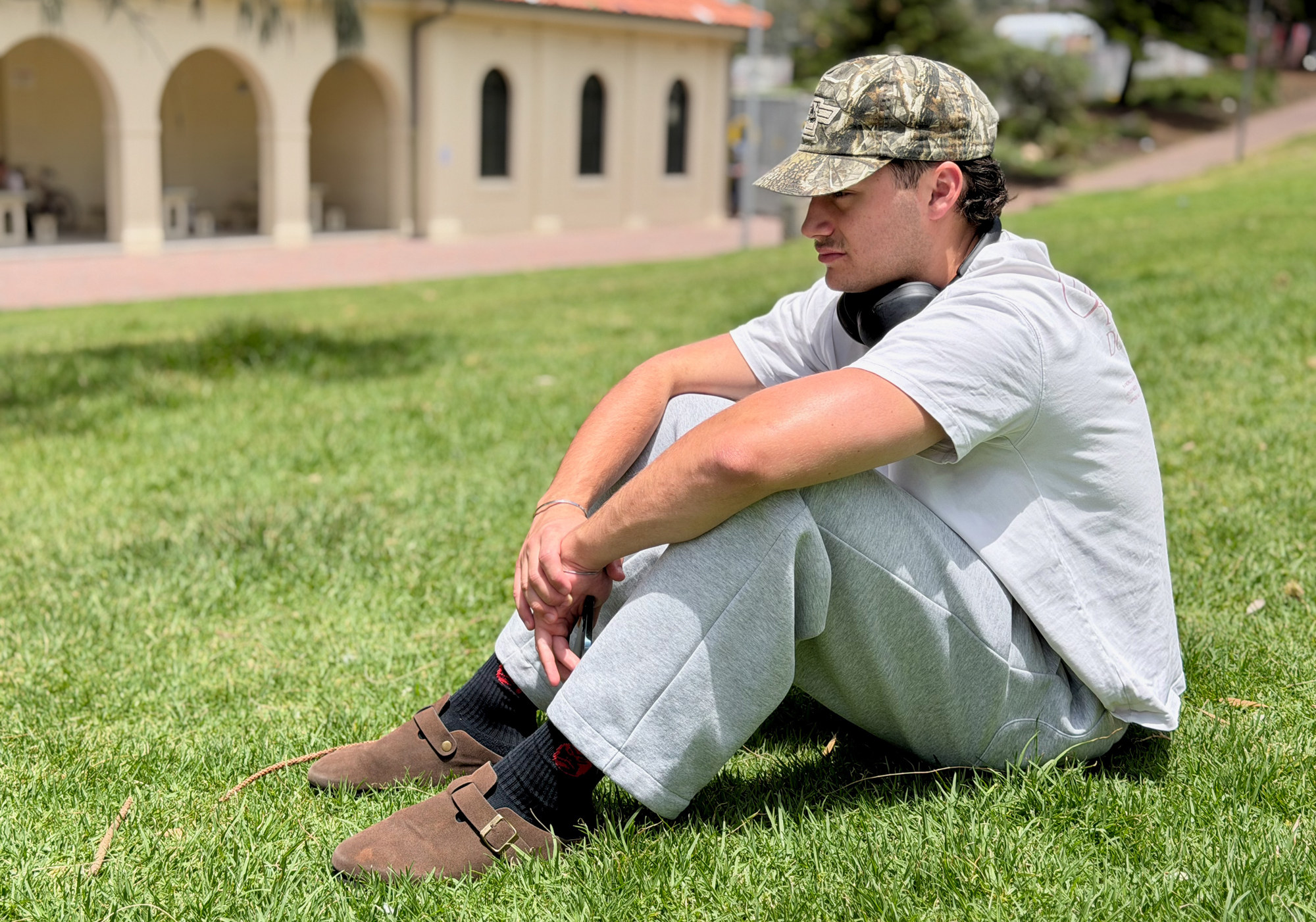“Unfathomable.” Hanukkah Massacre Shatters Australia’s Long-Held Pride ...