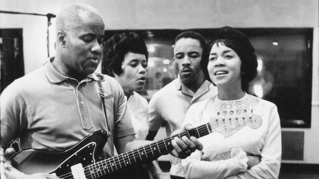 The Staples Singers Will Revive You With These Gospel and Soul Classics ...